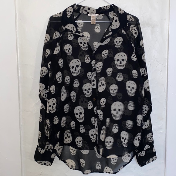Marisol | Tops | Skull Long Sleeve Blouse Marisol | Poshmark